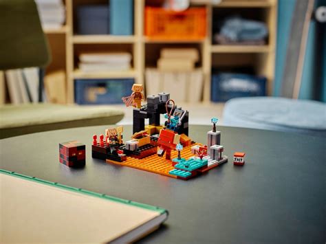 Купить LEGO Minecraft - Бастион Пустоты (21185): отзывы, фото и ...