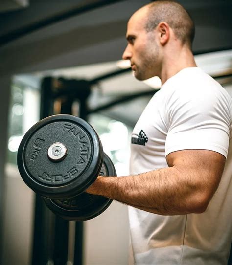 Как девушке накачать пресс за месяц 8 лучших упражнений