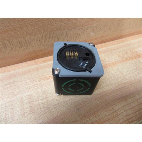 Cutler Hammer E51ds2 Inductive Proximity Sensor Head Series C1 New No