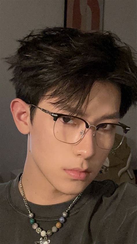 Xiao Wang 小汪 ทรงผมผู้ชาย สไตล์ทรงผม สไตล์แฟชั่นผู้ชาย