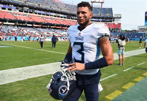 Titans Cb Caleb Farleys Father Killed In Home