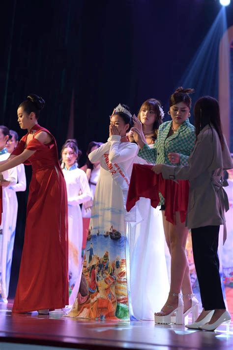 Hồ Yến Nhi Á Khôi Áo Dài Việt Nam 2022 Là Ai
