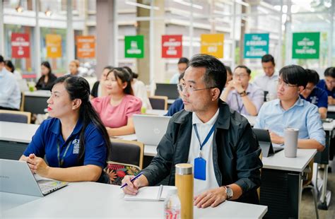 Workshop “implementing Experiential Learning At Bbs” Trường Đại Học Quốc Tế Miền Đông