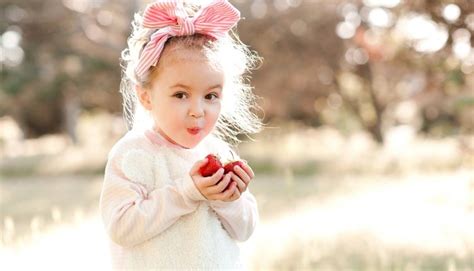 اسامی دخترانه ایرانی 1403 انتخاب اسمی زیبا و خاص برای دخترتان