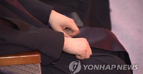 검찰 짝퉁 골프채 받은 현직 부장판사에 징역 1년 구형