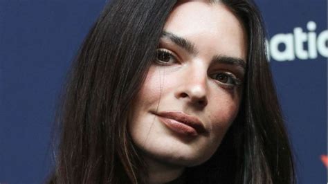 Emily Ratajkowski Proves Red Is Her Color In Skimpy Bikini