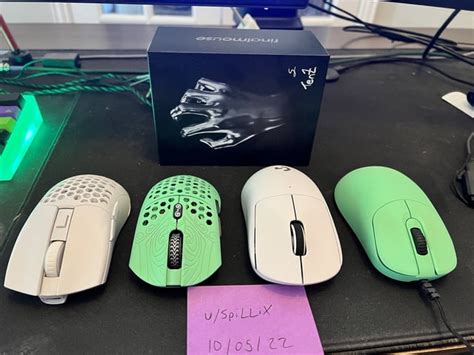 [us Ca] [h] Finalmouse Starlight 12 Phantom Medium Finalmouse