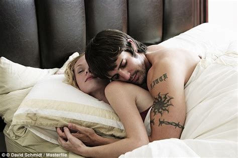 Art Babes Are More Likely To Lose Their Virginity At University But Those Studying Science