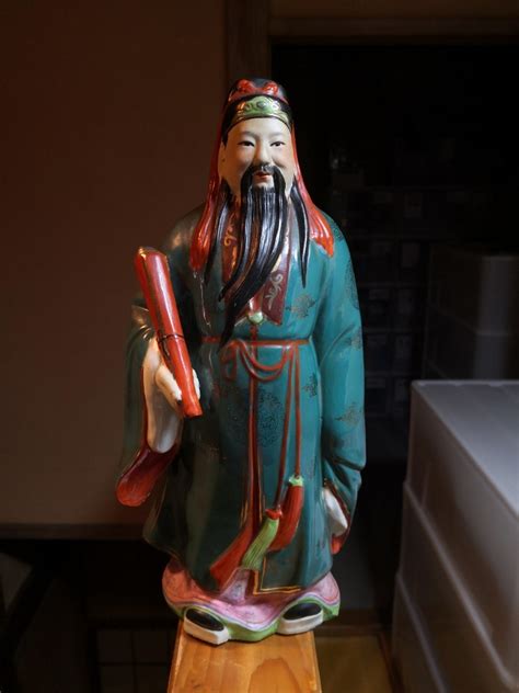 Yahooオークション 景徳鎮製 中国 骨董品 景徳鎮 彫塑瓷厂銘 手描き