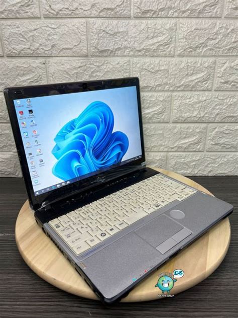 LAPTOP FUJITSU Core I5 Gen 2th RAM 4GB HDD 320GB WINDOWS 10 ANTI LEMOT Lazada Indonesia