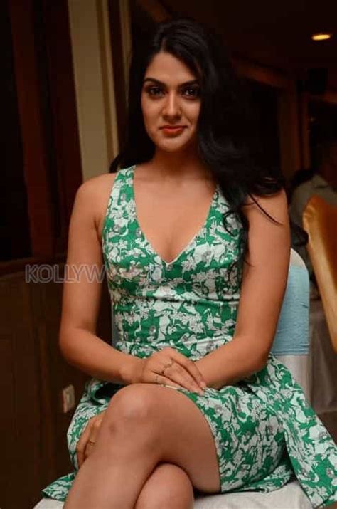 Telugu Actress Sakshi Chaudhary New Photos 22 153490 Kollywood Zone