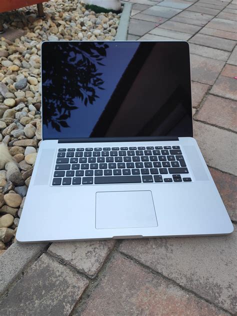 Apple Macbook Pro Laptopozz