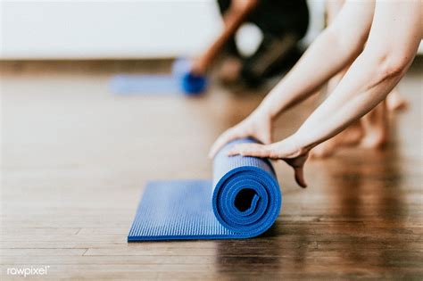Yoga una excelente alternativa que puedes prácticar en casa