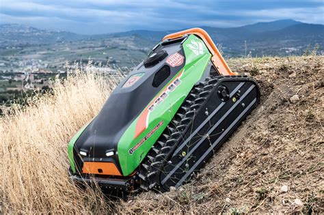 Tosaerba Telecomandato Trincia Mdb F23 Con Cingoli Per Scarpate