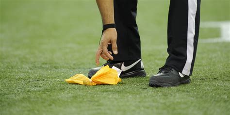 Nfl Referees Keep Making Bad Calls And The Nfl Keeps Having To Admit
