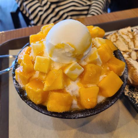 설빙 망고빙수