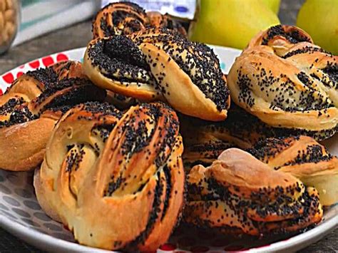 Булочки с маком 6 пошаговых рецептов и 12 способов их красиво