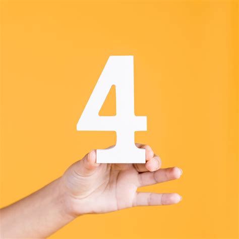 Top 4 Reasons Why Clients Continue With Creative Agency Services Function Point