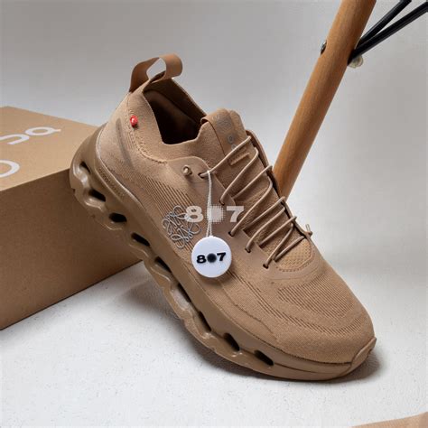 On Cloudtilt Loewe Dark Sand Brown 807garage