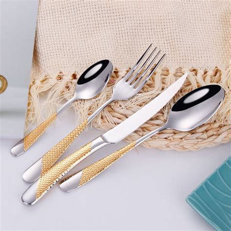 Luxury Textured Handle Silverware Set Focal Decor