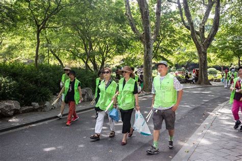 跑出绿色低碳新生活环保捡跑行助力垃圾分类 活动 欧阳路街道 宣传