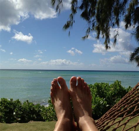 Daniel Dae Kims Feet