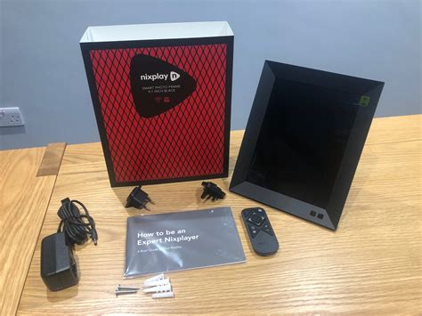 Review Nixplay N Digital Photo Frame What Gadget