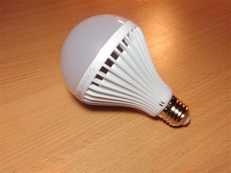 Led Sijalica Prisluskivac Spijunska Oprema