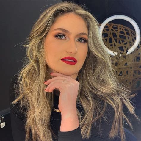 𝑀𝑎𝑟𝑖𝑎𝑛𝑎 𝑍𝑎𝑛𝑑𝑒𝑟 mariana zander Threads Say more