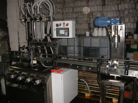 Титан ЕООД Русе Машини за преработка на риба разфасоване на бои пакетиране бутилиране