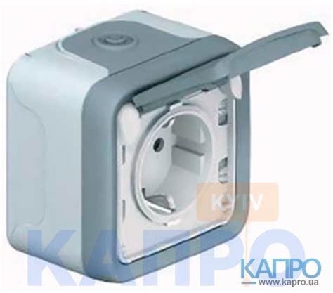 Розетка з заземл.контактом з кришкою зовніш. 16А IP55 Plexo 69733 сір ...