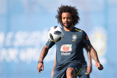 Marcelo volta a treinar mas ainda não tem presença confirmada