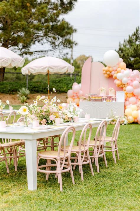 Karas Party Ideas Pretty Pink Party At The Park Karas Party Ideas