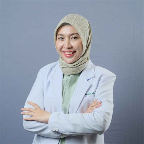 Drg Ersya Ratu Dokter Gigi Mydents