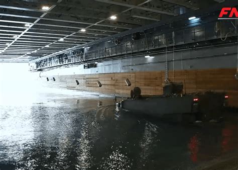 Türk Deniz Kuvvetleri AH W Cobra larını teslim aldı DefenceTurk