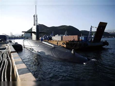 Russia To Equip New Nuclear Submarines With Hypersonic Missiles Arise
