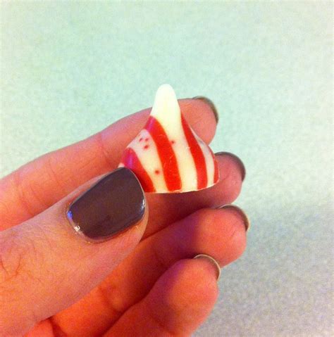 Obsessed 2 0 Hersheys Candy Cane Kisses Ahu Eats