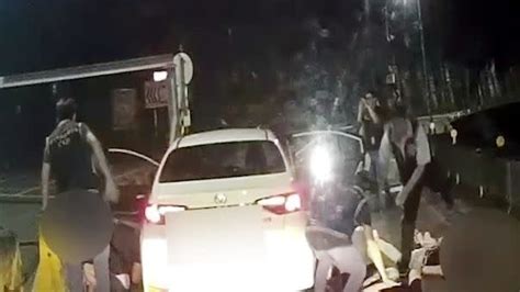 快訊新莊驚悚槍擊案！疑交易糾紛竟撂屁孩群「3把槍掃射」警速逮5人