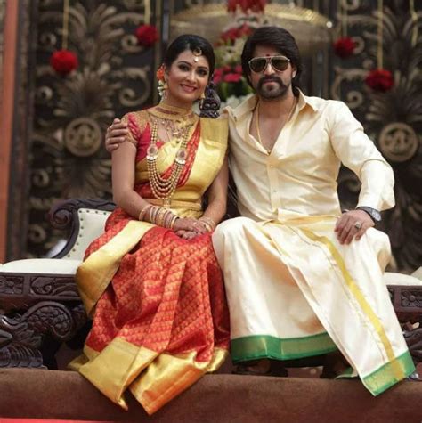 Yash And Radhika Pandits Wedding Reception For Fans Photosimages
