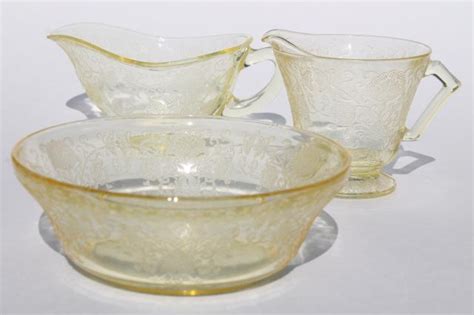 Vintage Depression Glass Yellow Hazel Atlas Florentine 2 Poppy Bowl