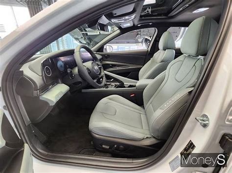 더 날렵하게 얼굴 바꾼 현대 더 뉴 아반떼 출시… 1960만원부터 시작