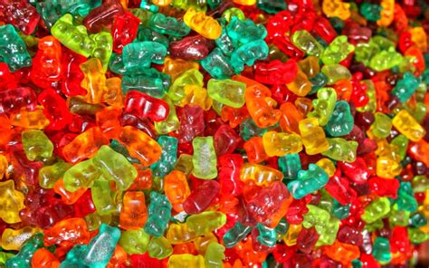 Фон с мармеладными мишками фото и картинки Abrakadabra Fun