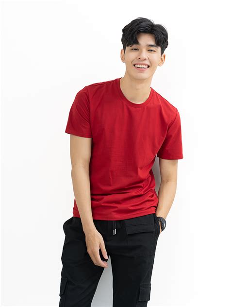 Áo Thun Trơn Căn Bản Form Slimfit At018 Màu Đỏ Mã Sp At018 Mdo