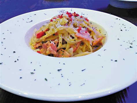 90後接手餐廳將傳統結合時尚 引進意大利食材製高性價比菜式 香港文匯報