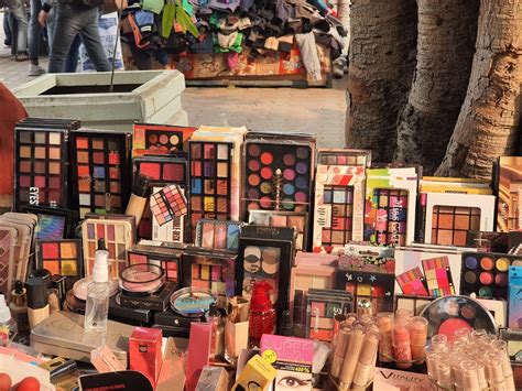 Best Time To Visit Sarojini Nagar Market Delhi Timings Tips And Guide