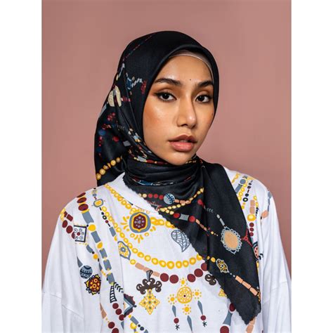 Jual Aleza Hijab Segi Empat Shali Scarves Black Shopee Indonesia