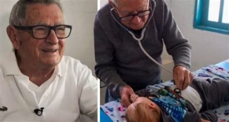 Starý Lékař Pomáhá Chudým Dětem Zdarma Prosvětcz