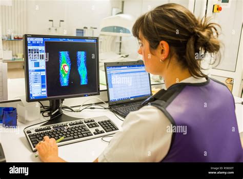 Scansione Ossea Di Medicina Nucleare Immagini E Fotografie Stock Ad