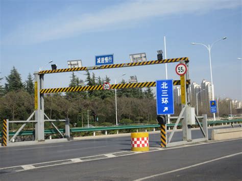 龙门架限高架图片素材 龙门架限高架设计素材 龙门架限高架摄影作品 龙门架限高架源文件下载 龙门架限高架图片素材下载 龙门架限高架背景素材 龙门
