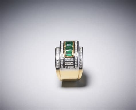 Anello In Oro Giallo A Fascia Con Smeraldi E Diamanti